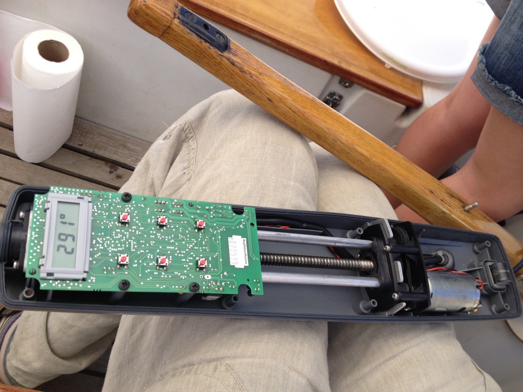 Fix a Autohelm ST2000 autopilot/tillerpilot